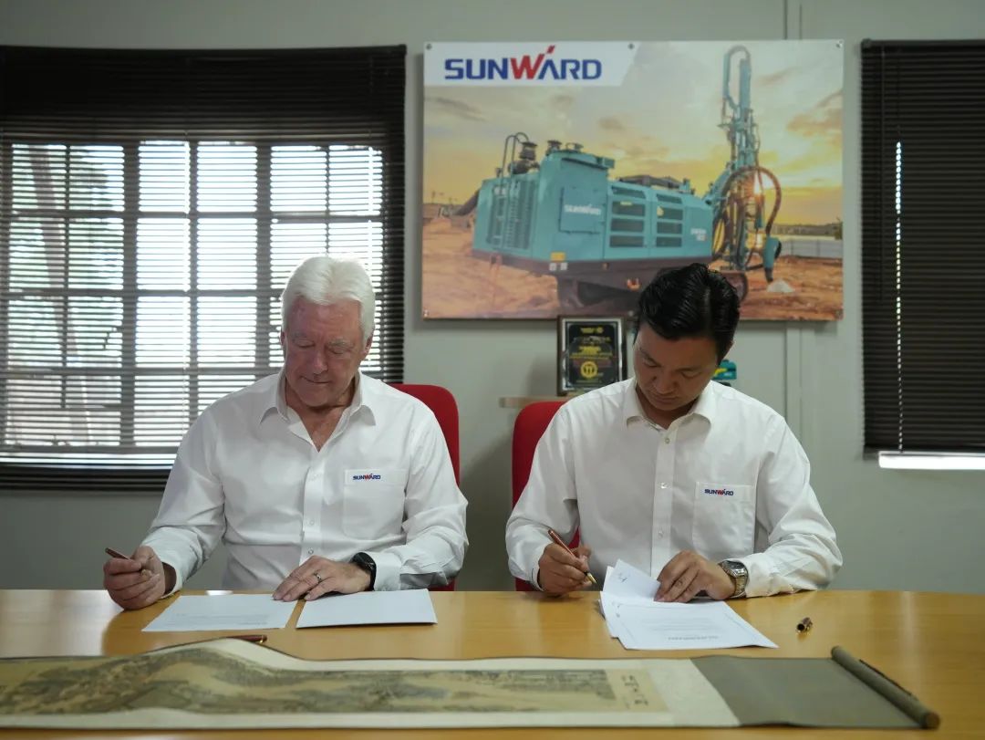 CONMART - New Intelligent Rock Drilling Rig Delivered to South African ...